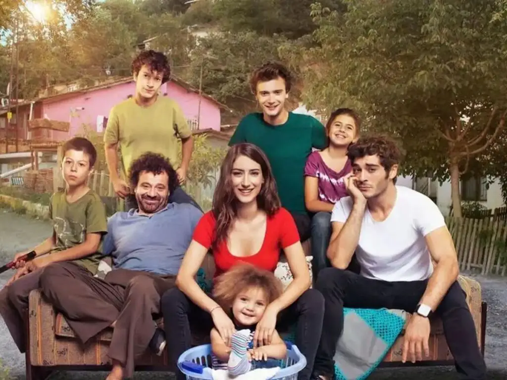 Nuestra Historia novela turca capítulos completos - Series y Novelas